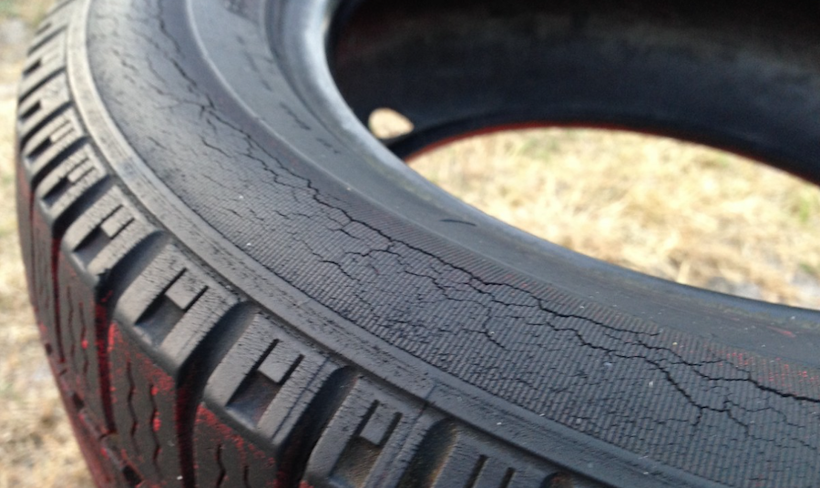 ¿Cómo saber si tengo que cambiar mis llantas?