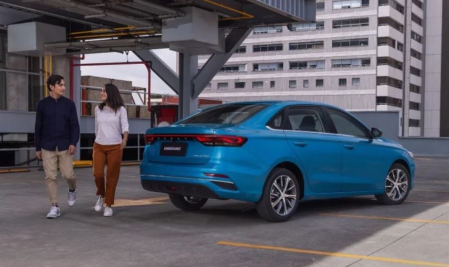 Geely Emgrand 2025: El sedán compacto y elegante de México